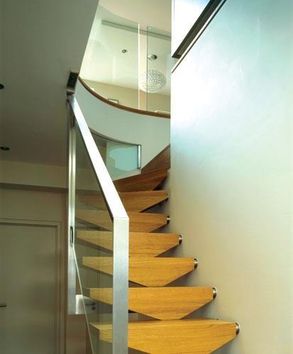 Westarchitecture's stringerless stair for a mews house in west London ...