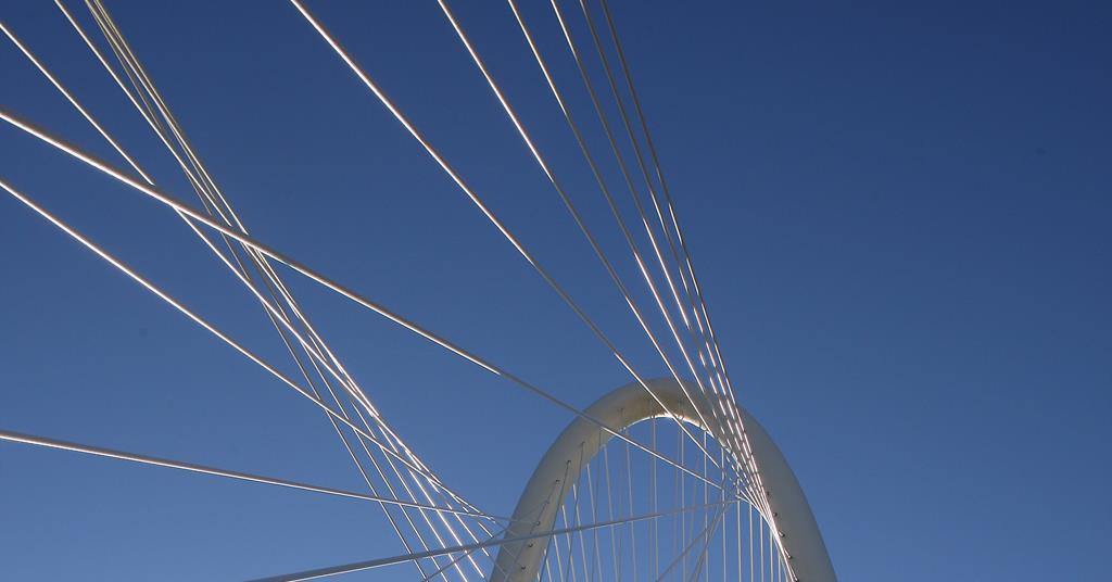 Aztecs dedicate Calatrava's Dallas bridge | News | Building Design