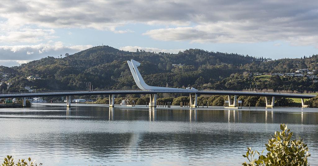Knight Architects complete New Zealand bridge | News | Building Design