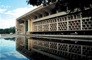 The Robotism of Architecture | Archive Titles | Building Design