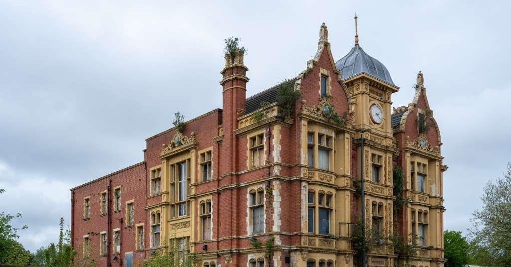 Save Britain’s Heritage adds 86 new entries to Buildings at Risk ...