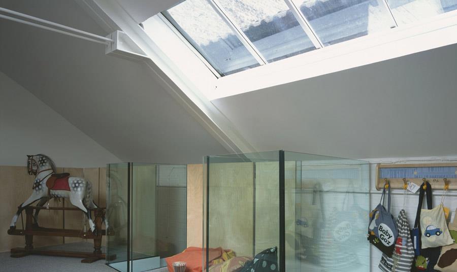 Chelsea Open Air Nursery classroom by Friend & Company Architects ...