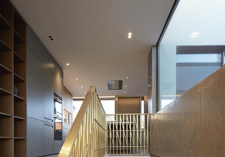 Building Study: Tapestry Building, King's Cross, by Níall McLaughlin ...