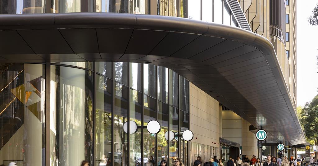 Foster + Partners completes office tower above Sydney’s Gadigal Station ...