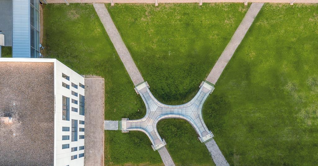 Phoenix: the 3D-printed concrete bridge | Features | Building Design