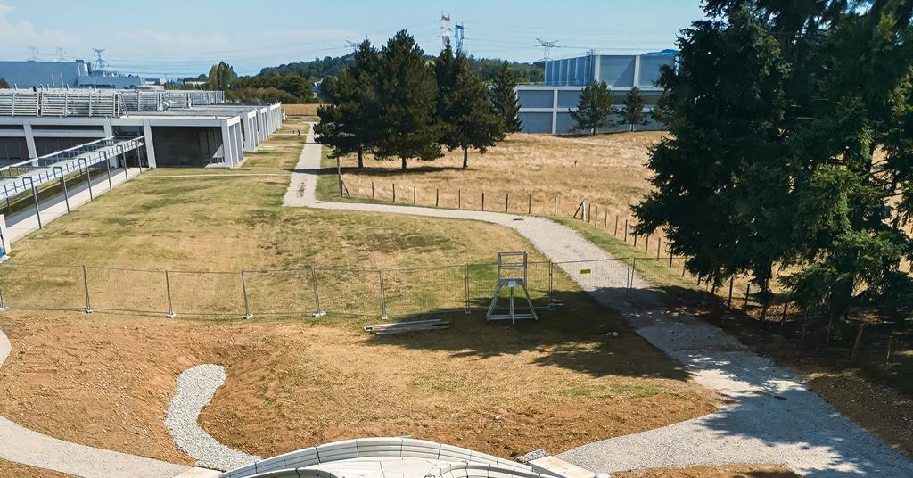 Phoenix: the 3D-printed concrete bridge | Features | Building Design