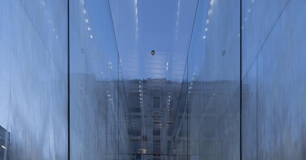 Foster makes a splash for Apple in Milan | News | Building Design