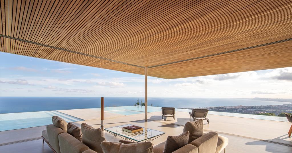What made this project… Barcelona House by Strom Architects | Features ...