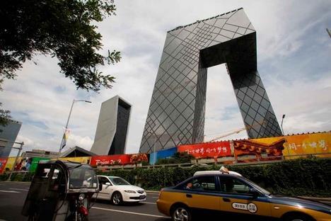 Glass facade of OMA's CCTV completes in time for Olympics | News ...