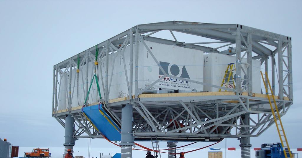 Halley VI Antarctic Research Station by Hugh Broughton Architects ...