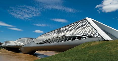 Zaha Hadid’s Zaragoza bridge over muddied waters | Building Study ...
