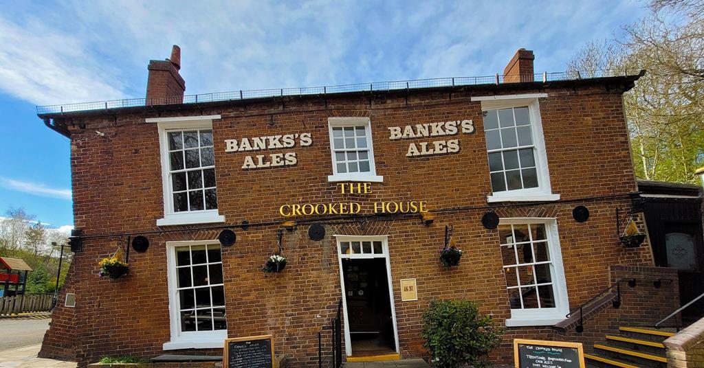 crooked window brecon