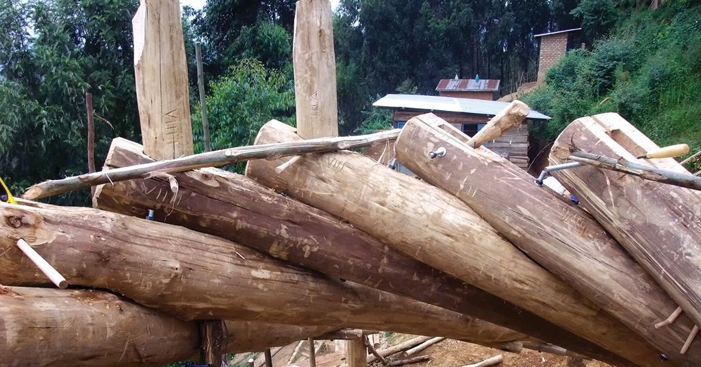 Lake Bunyonyi School dining hall by Peter Clegg and Alex Thomas ...