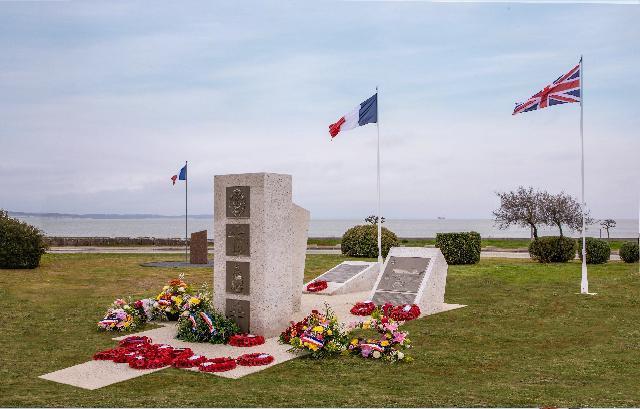 Baca Architects unwraps war memorial | News | Building Design