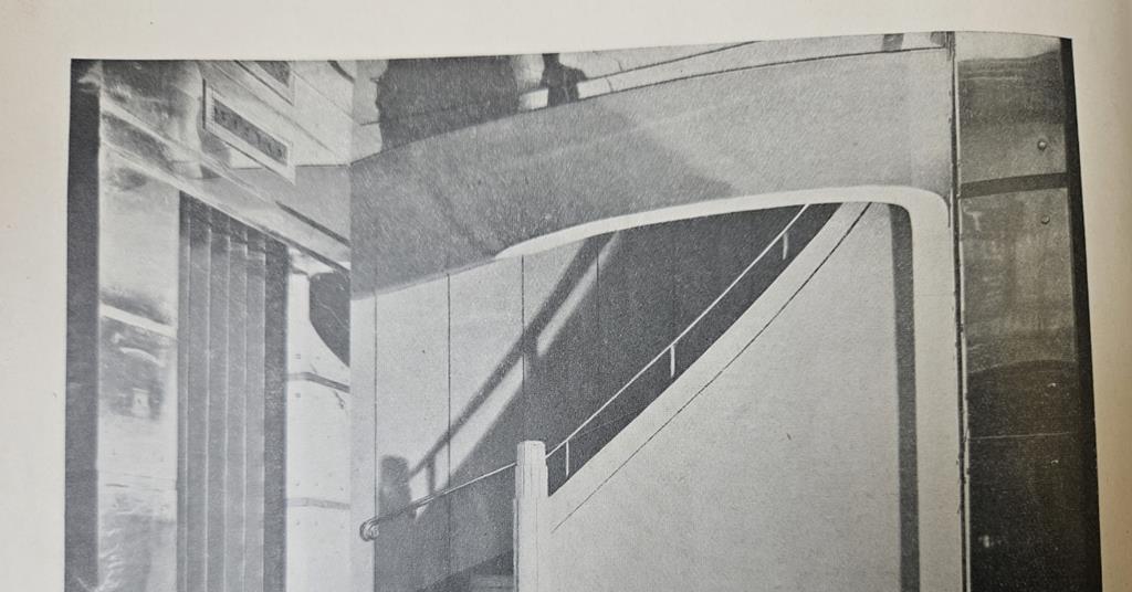 Building archives: The Daily Express Building, 1932 | Features ...