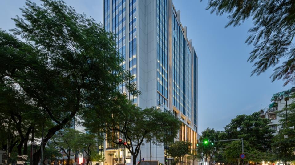 Fosters completes Hanoi bank headquarters | News | Building Design