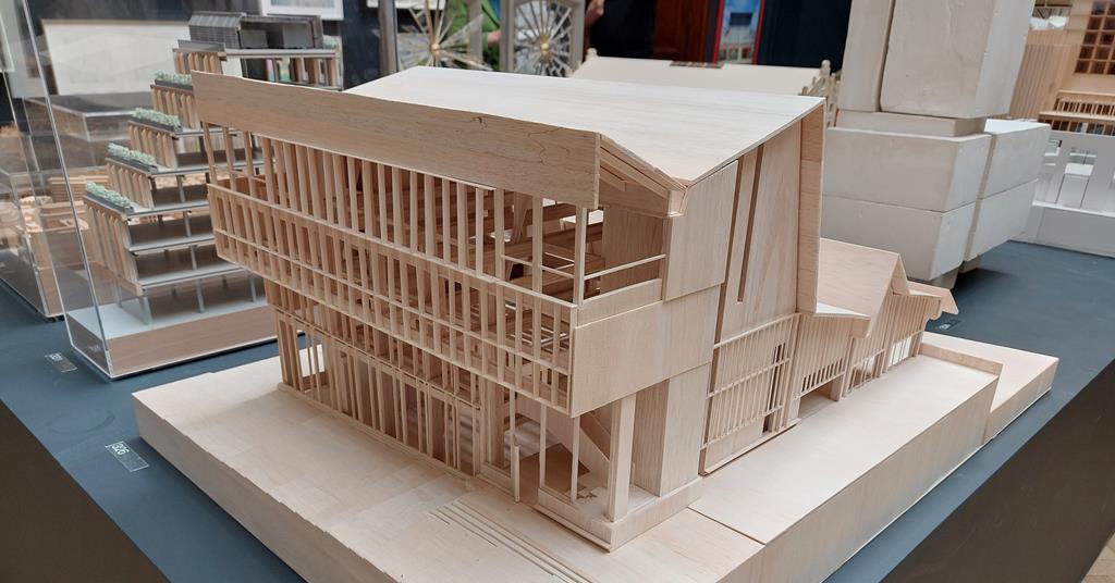 Review | Two rooms and two curators: this Summer Exhibition is mixing ...