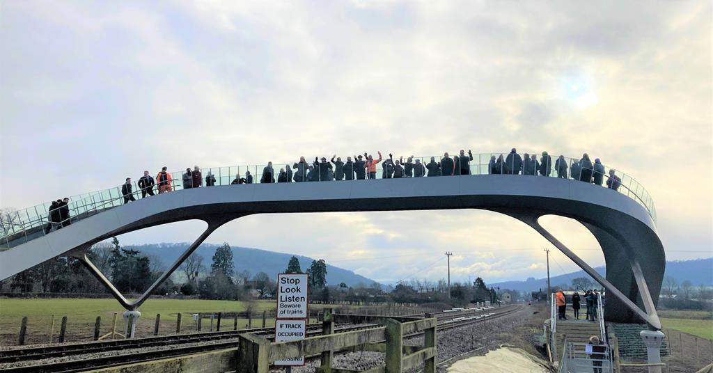 How Knight Architects' innovative footbridge is replacing level ...