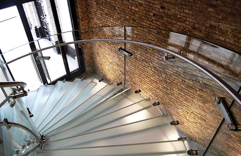 Glass staircases in Apple’s Covent Garden store | Technical | Building ...