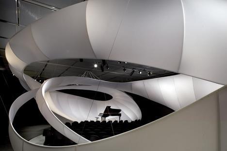 Interiority complex | Features | Building Design