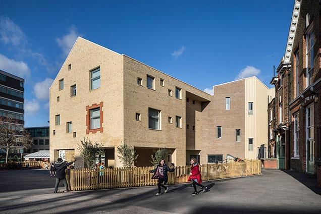 Lyndhurst School, London, by Cottrell and Vermeulen | Building Study ...