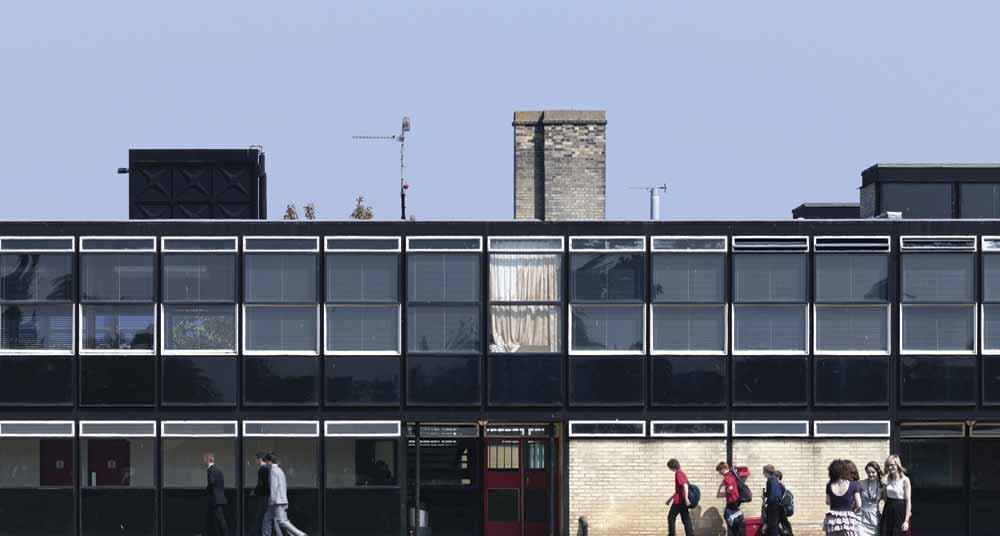 Revisiting Alison and Peter Smithson’s Hunstanton school | Building ...