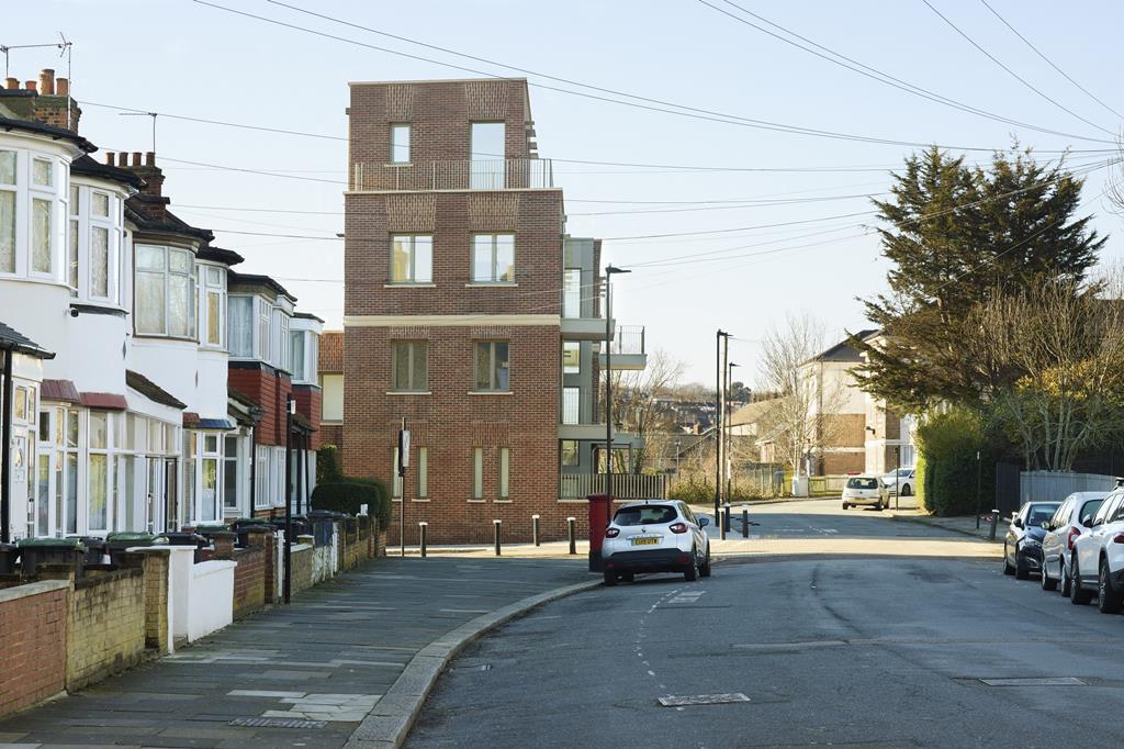 What made this project… Edith Road by Satish Jassal Architects | News ...