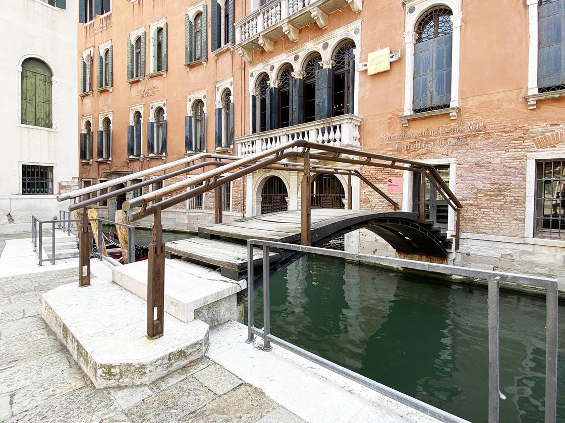 50 Wonders | Graham Morrison: Fondazione Querini Stampalia bridge | 50 ...