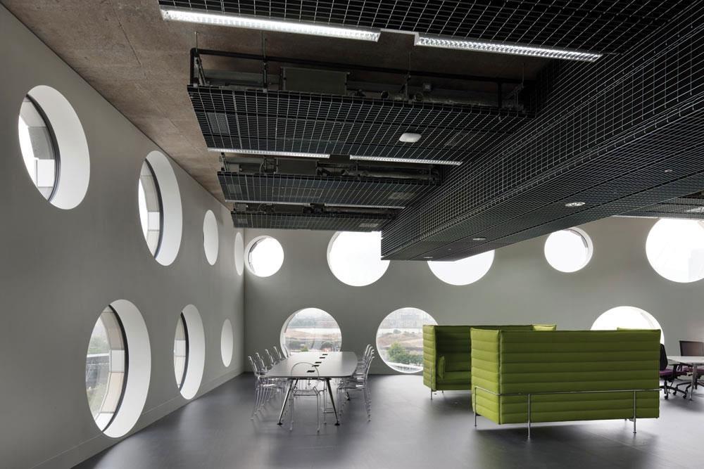 Ravensbourne College, Greenwich, by Foreign Office Architects ...
