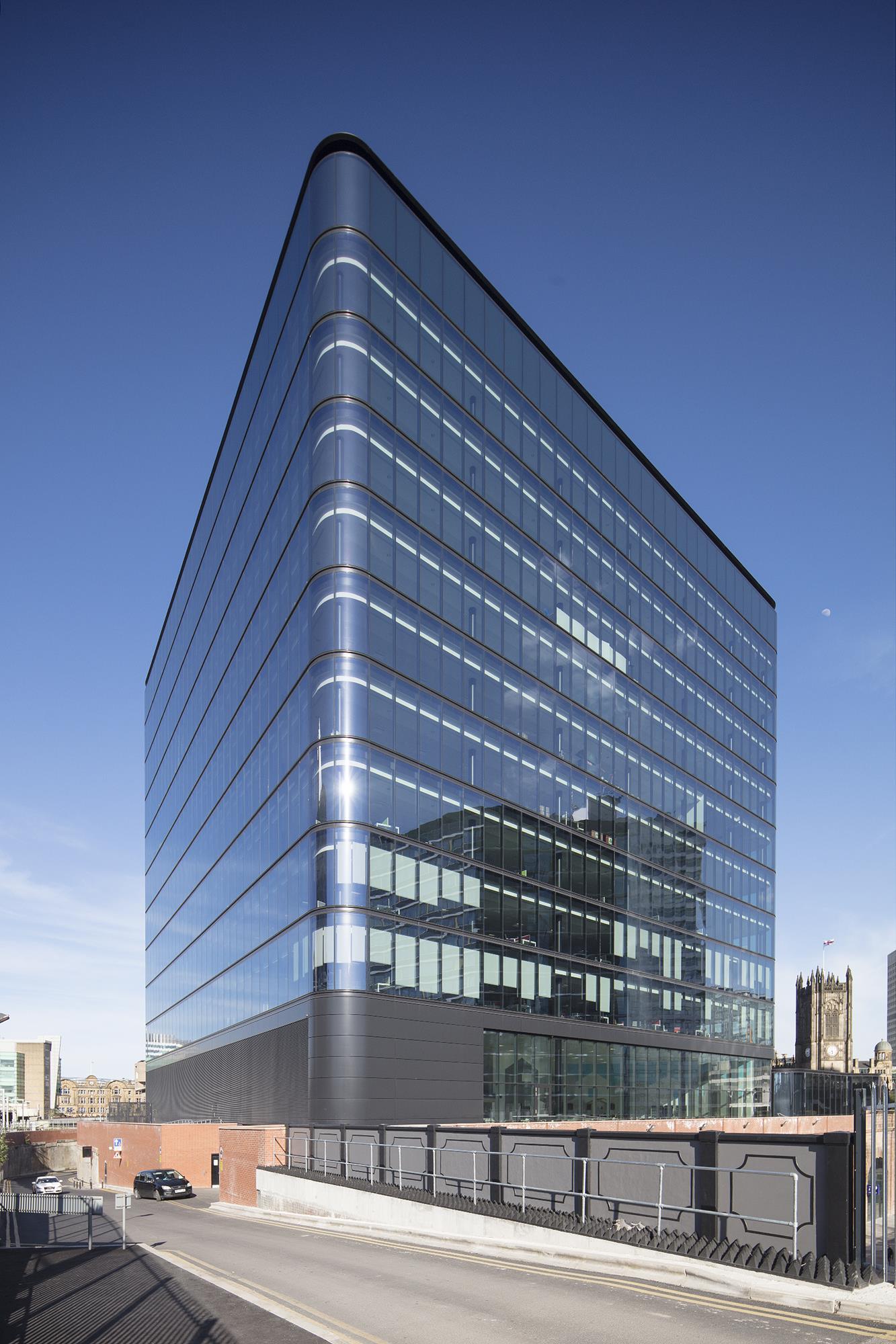 Kawneer helps to ‘insure’ the aesthetic in Greengate | Features ...