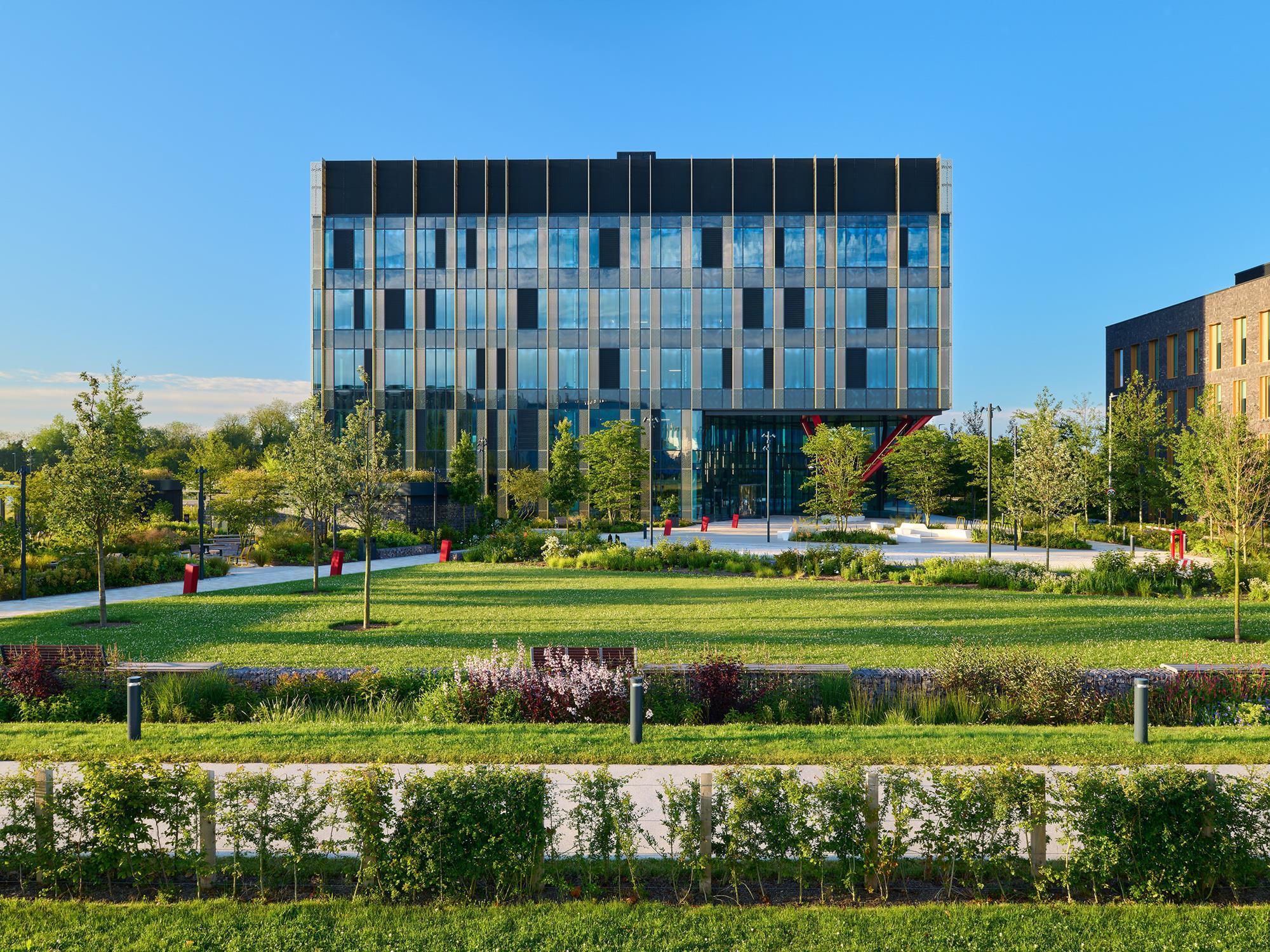 Reimagining Outdoor Spaces with Marshalls’ Modal X at Cambridge ...