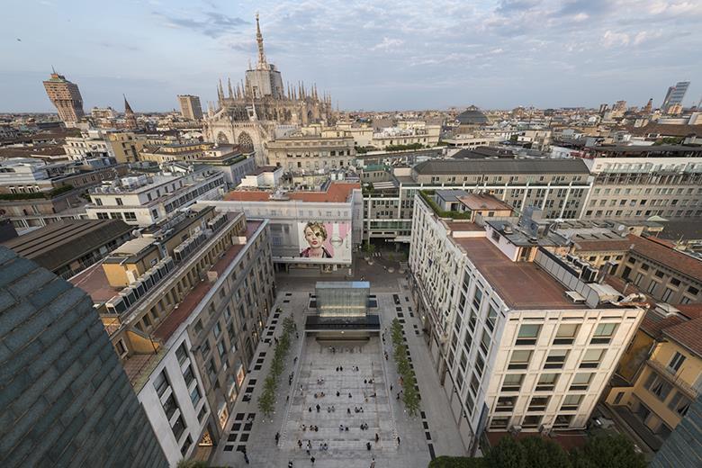 Foster makes a splash for Apple in Milan | News | Building Design